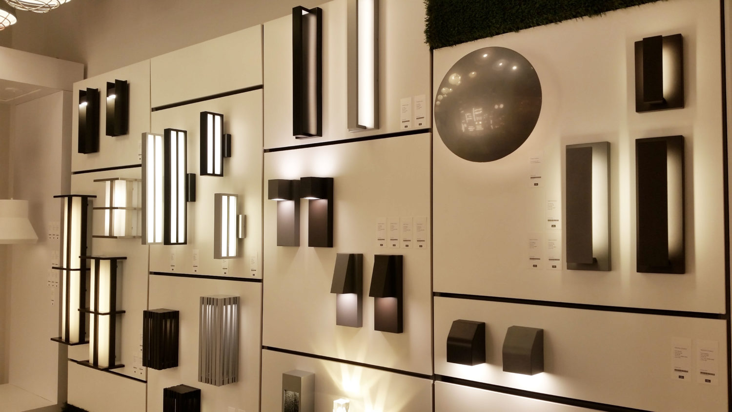 T2+ Smart Access Lighting Wall - WALLS+FORMS