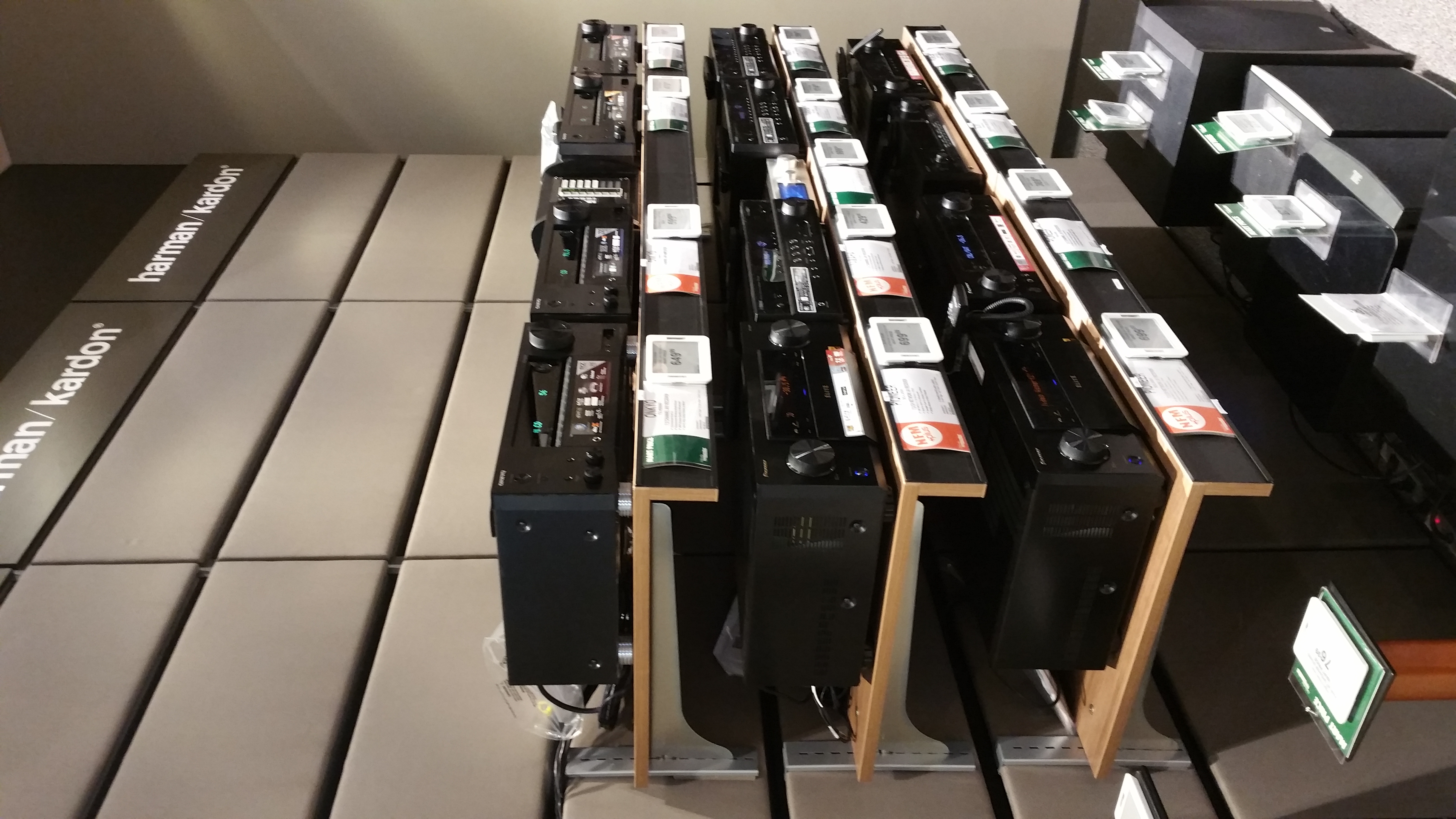 T2+ Smart Access Wall Audio - WALLS+FORMS