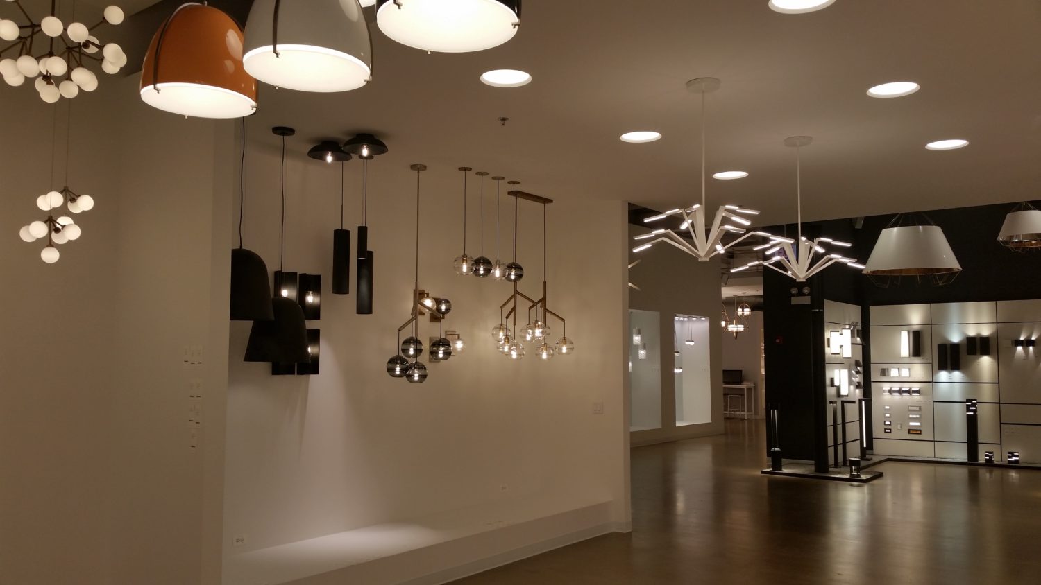 Lighting Showroom - WALLS+FORMS